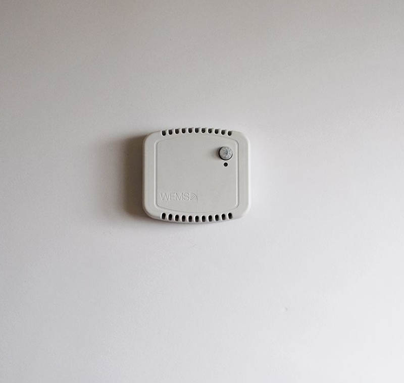 Room temp and light presence sensor application - Eurotec